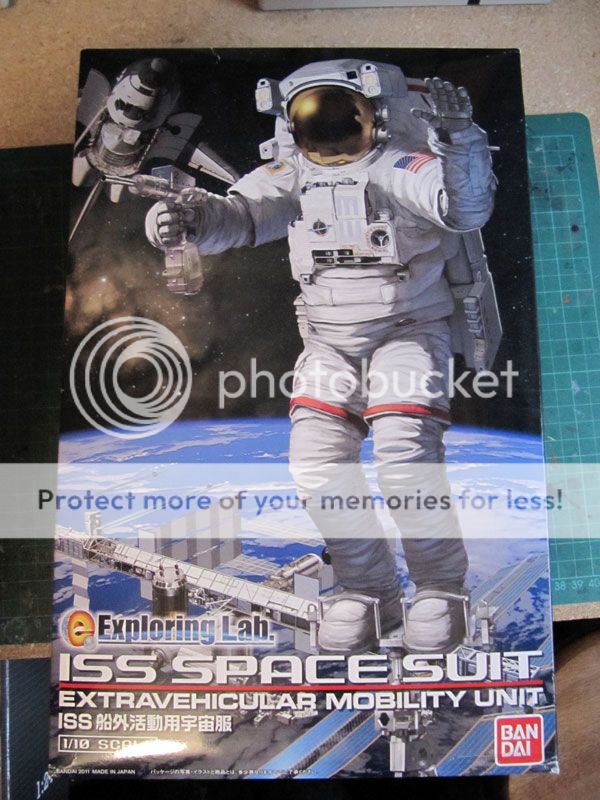 Bandai ISS Space Suit - Extravehicular Mobility Unit - update 4 - 15/9 ...